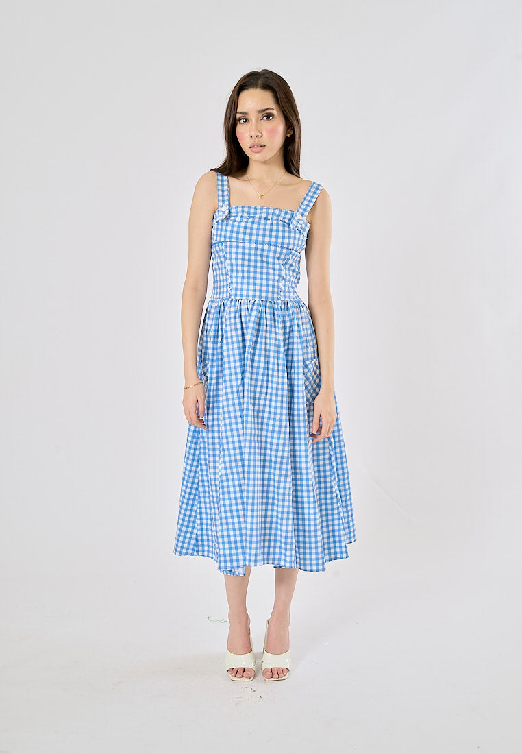 [FOR RENT] Kendys Blue and White Checkered Front Side Pockets Midi Dre ...